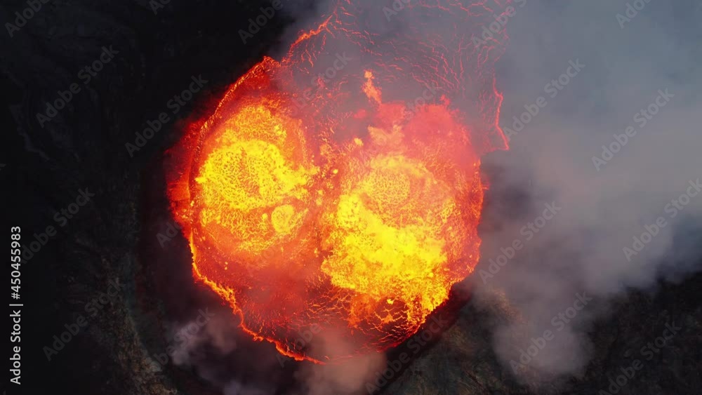 Video „Close look on volcano. Incredible aerial of the dramatic ...