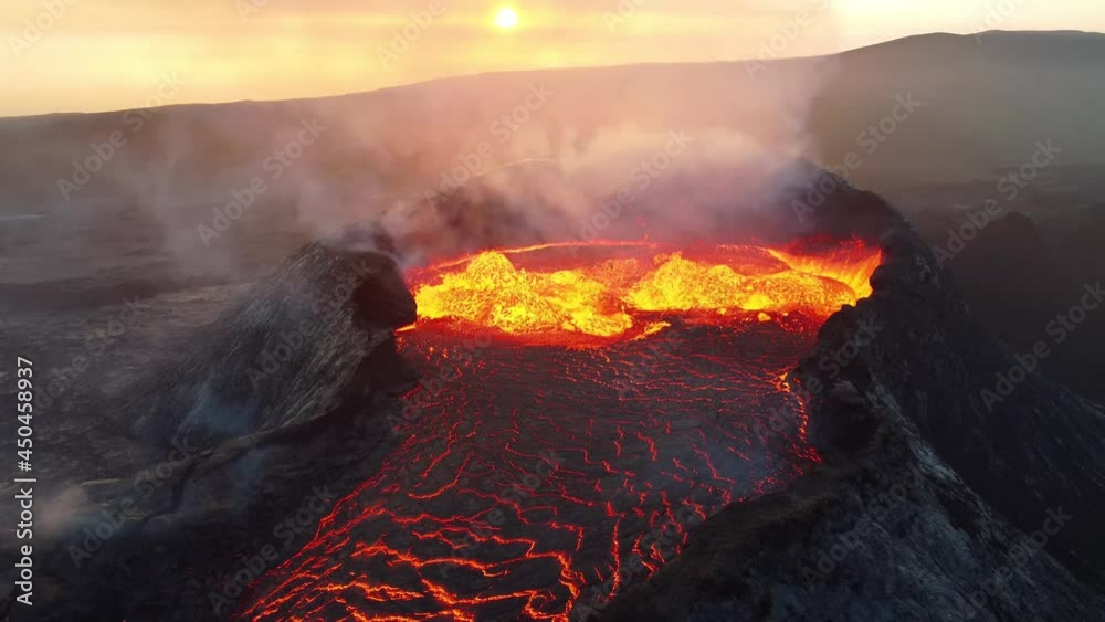 Video „Close look on volcano. Incredible aerial of the dramatic ...