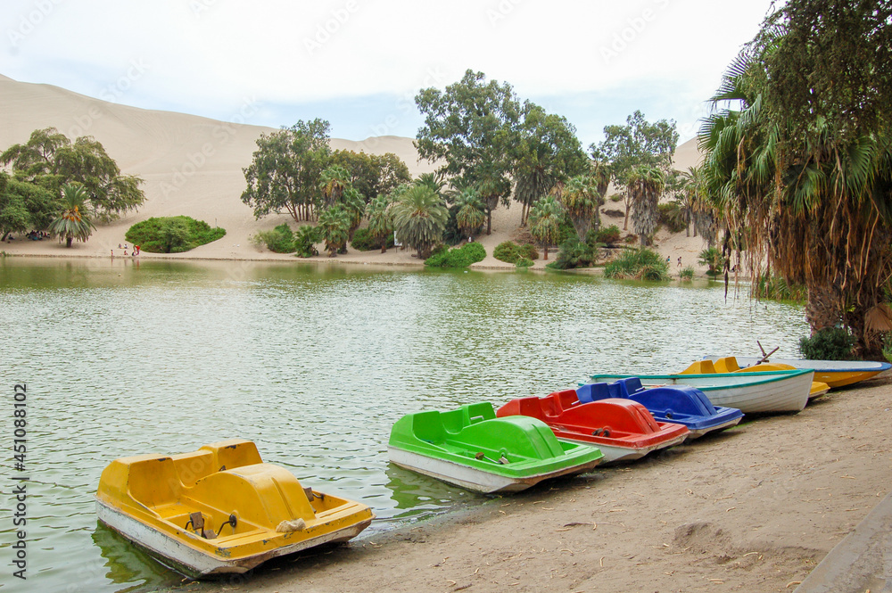 huacachina peru Stock Photo | Adobe Stock