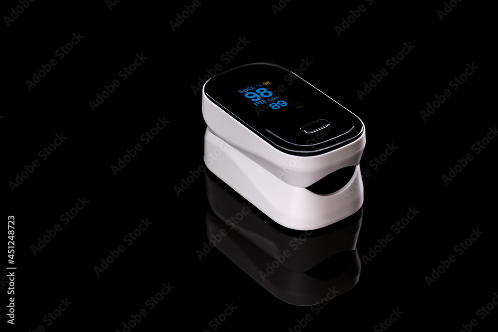 Pulse oximeter / peripheral capillary oxygen saturation meter (SPO2 ...