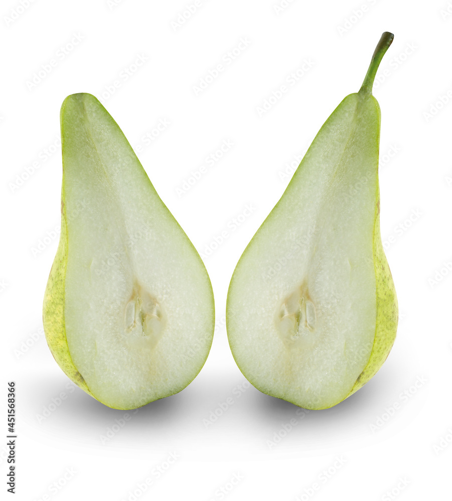 Pera de agua cortada por la mitad sobre fondo blanco. Water pear cut in ...
