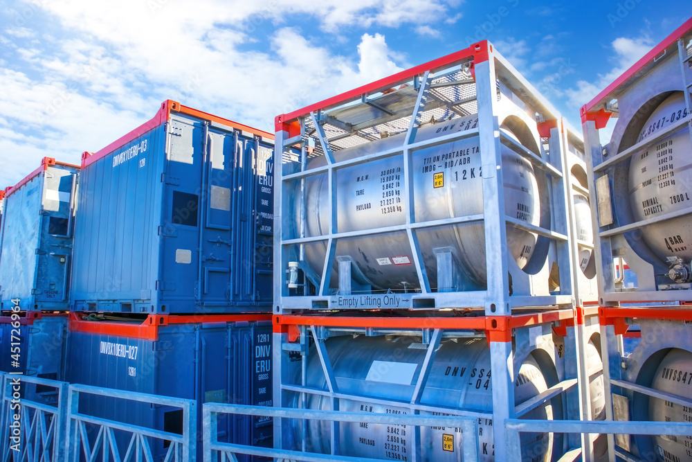 Special sea containers for the transportation of non-standard cargo ...