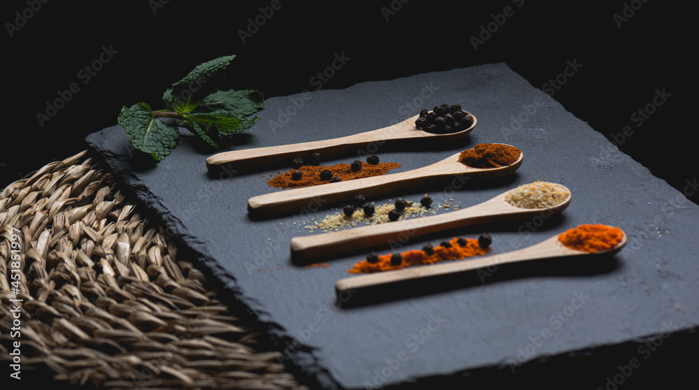 Especias o condimentos para dar sabor a tus comidas Stock Photo | Adobe ...