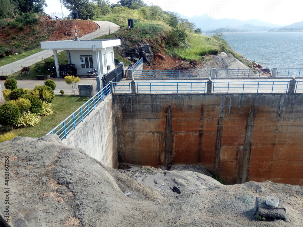 Moragahakanda Reservoir - Sri Lanka Moragahakanda Dam and Reservoir ...
