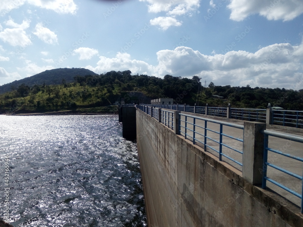 Moragahakanda Reservoir - Sri Lanka Moragahakanda Dam and Reservoir ...