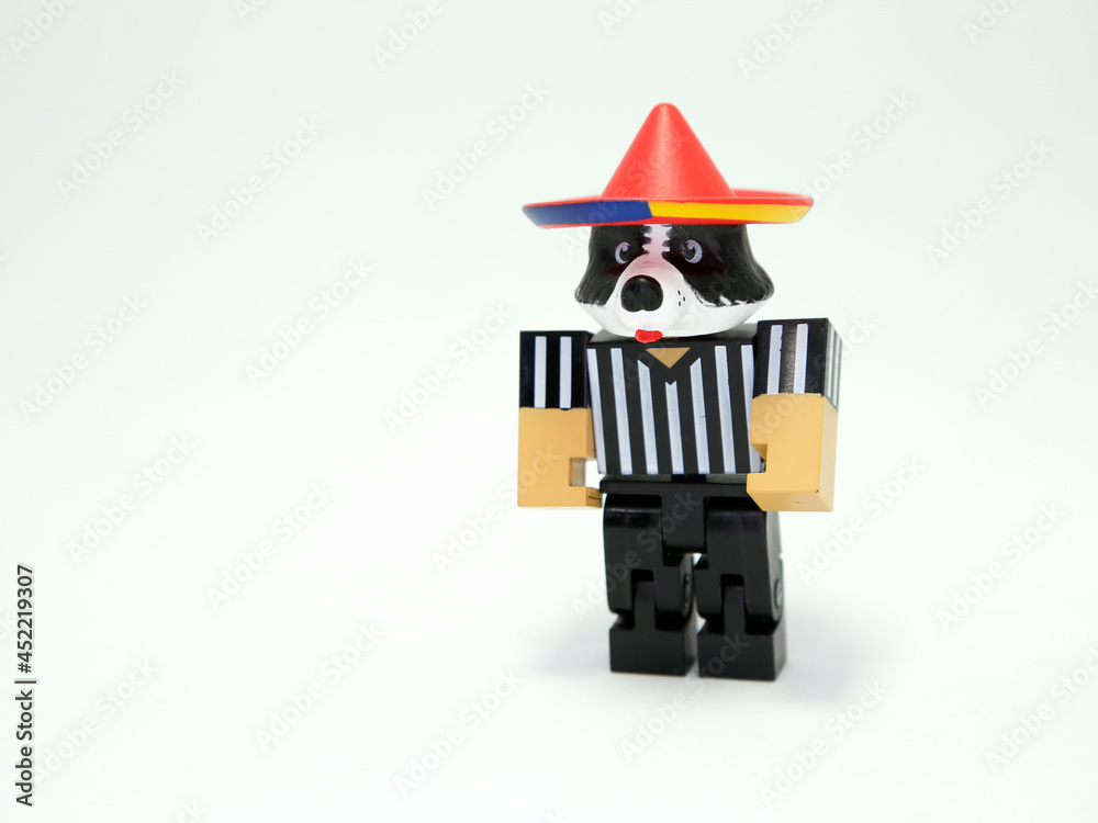 Plastic toy figures with characters from the Roblox video game. Roblox ...