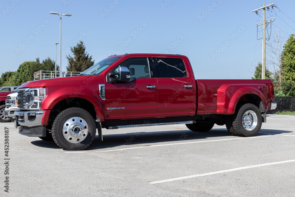 Ford F-450 display at a dealership. The Ford F450 is available in XL ...