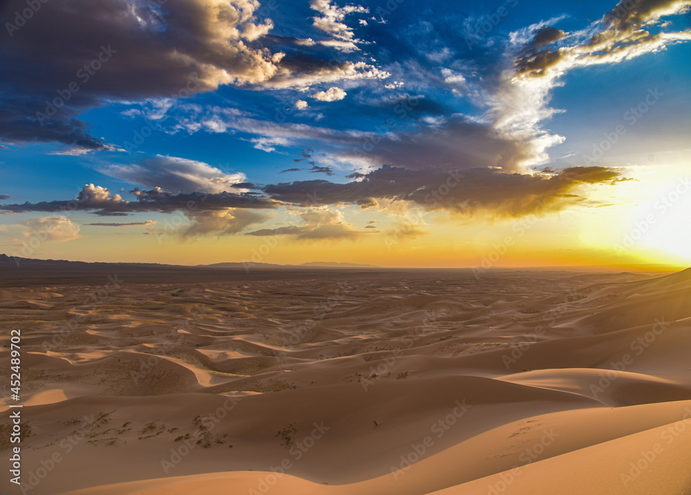 Mongolian gobi sand dunes Stock Photo | Adobe Stock