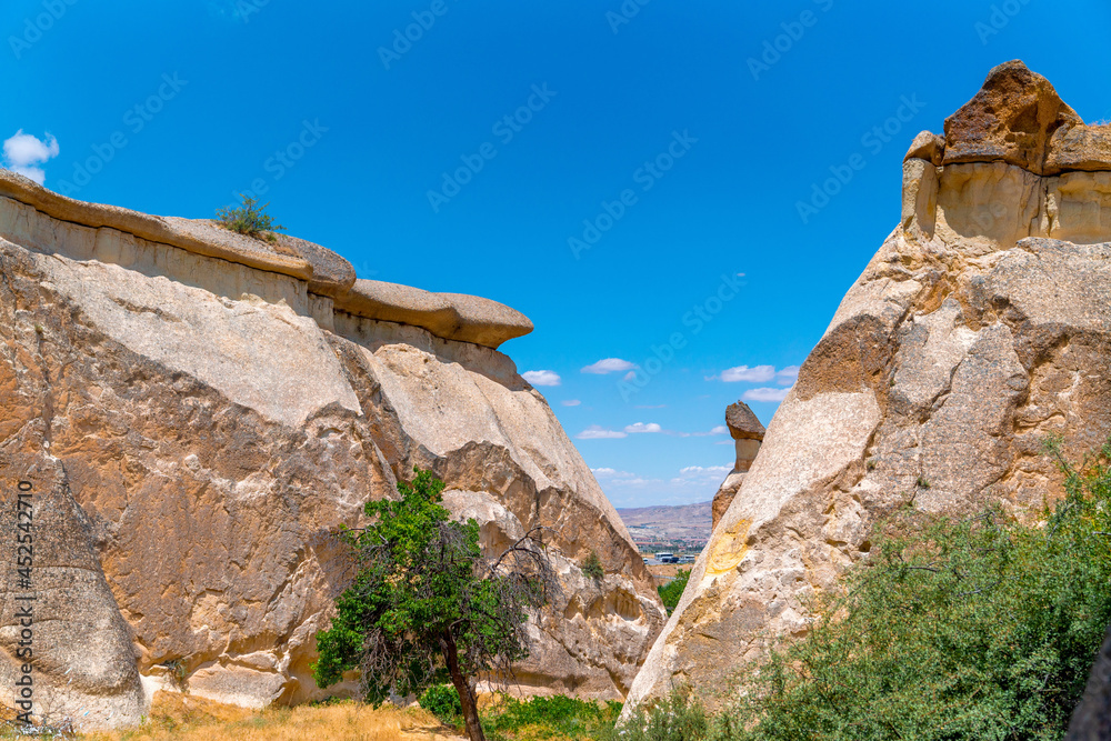 Zelve Open Air Museum. Spectacular pictures of Zelve historical air ...