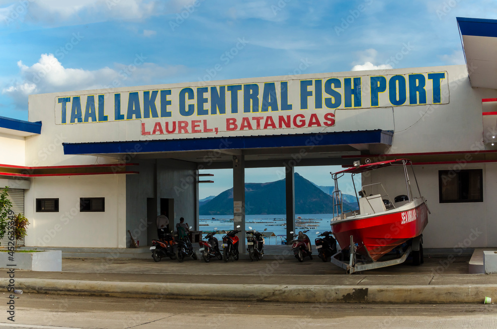 Laurel, Batangas, Philippines - Oct 2020: Taal Lake Central Fish Port ...