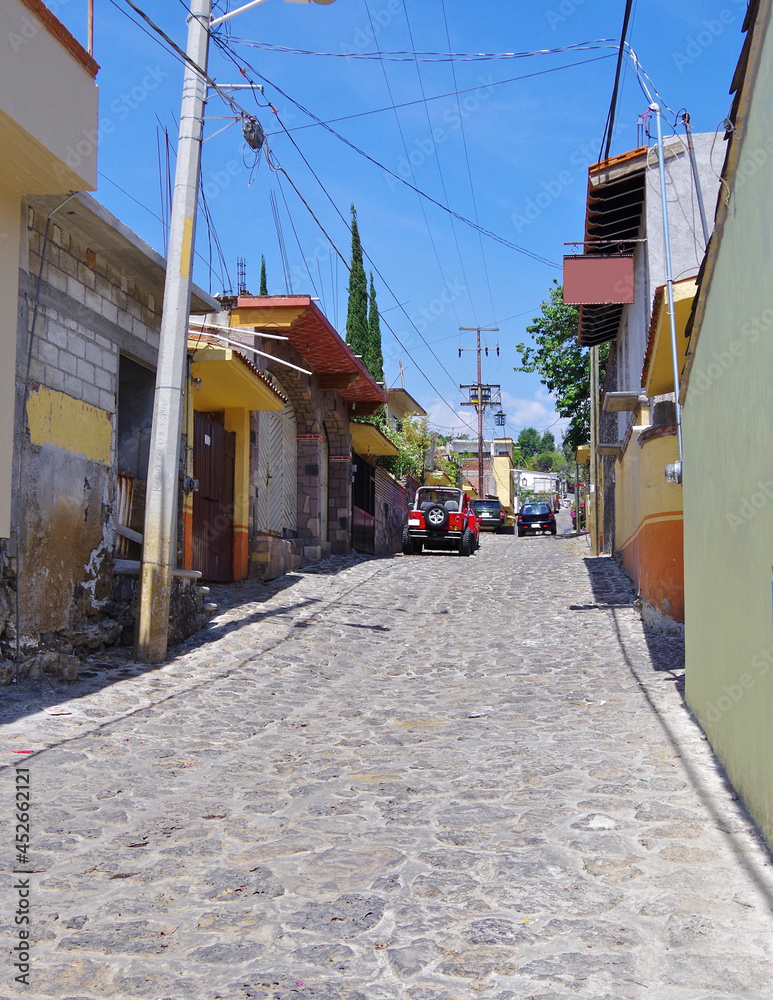 Street scene with historic building facades in tourist landmark ...
