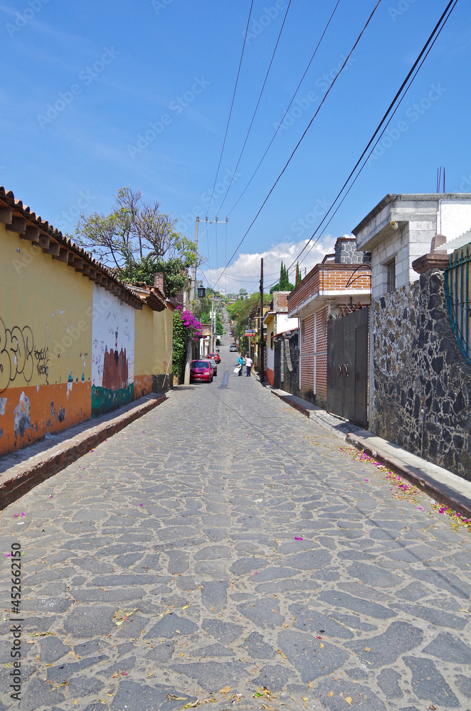 Street scene with historic building facades in tourist landmark ...