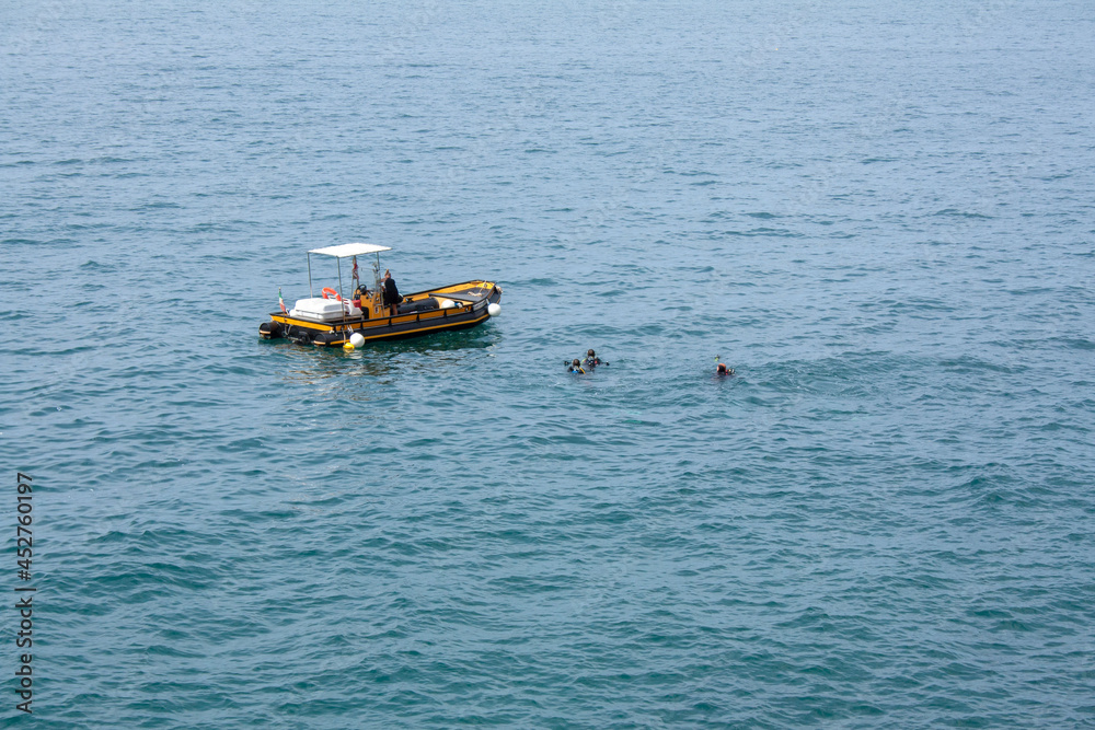 Sub Stock Photo | Adobe Stock