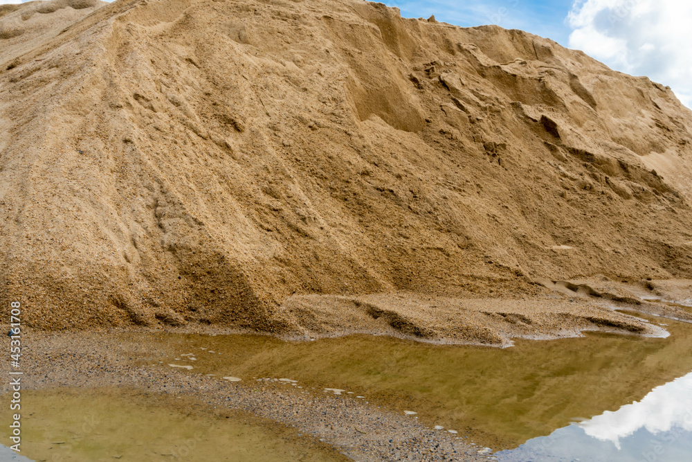 Zdjęcie Stock: Coarse Sand pile and Find Granular Sand pile and fill ...