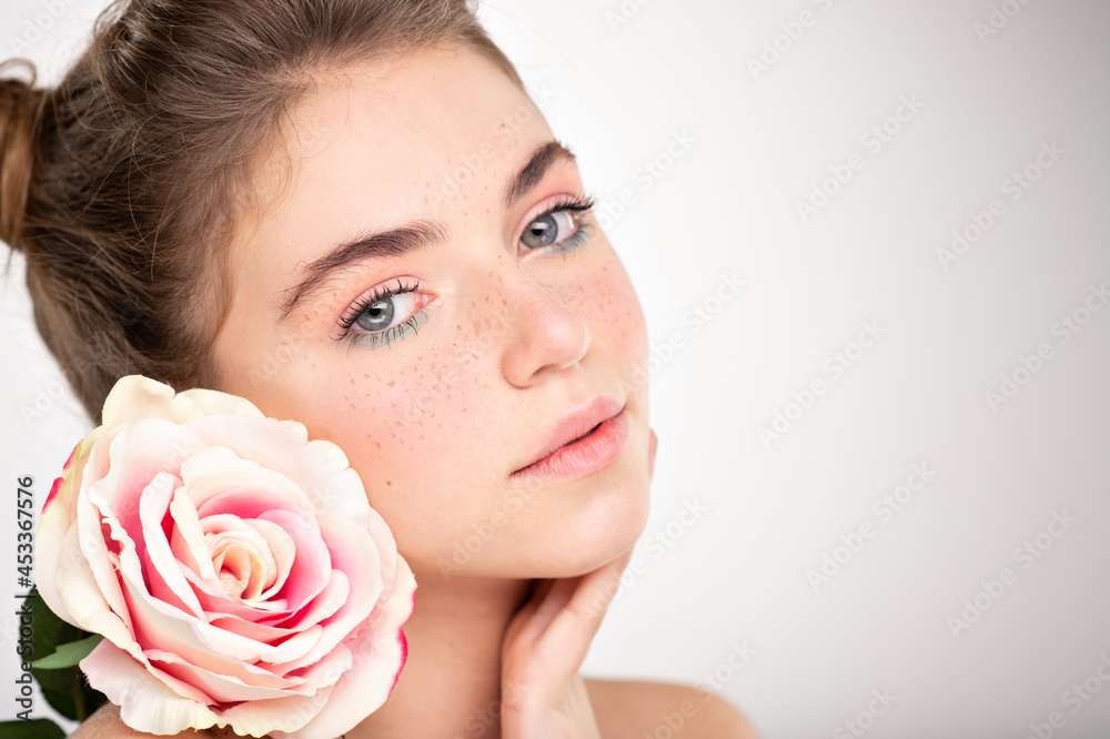 Beautiful young woman with healthy skin face. Skin care concept ...