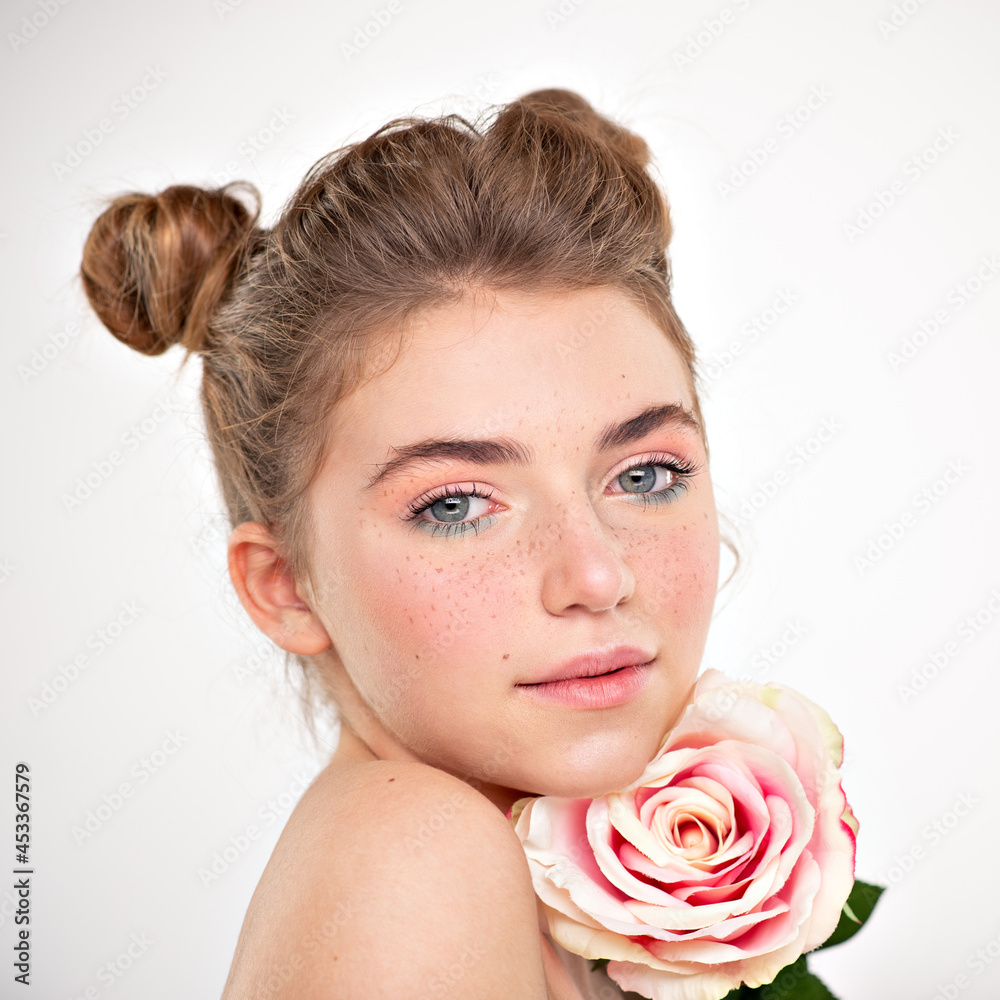 Beautiful young woman with healthy skin face. Skin care concept ...