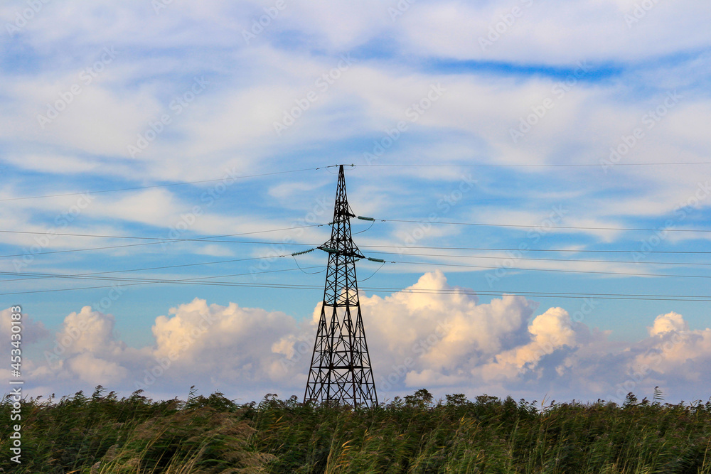 Structure for holding wires - ground wire overhead power lines and ...