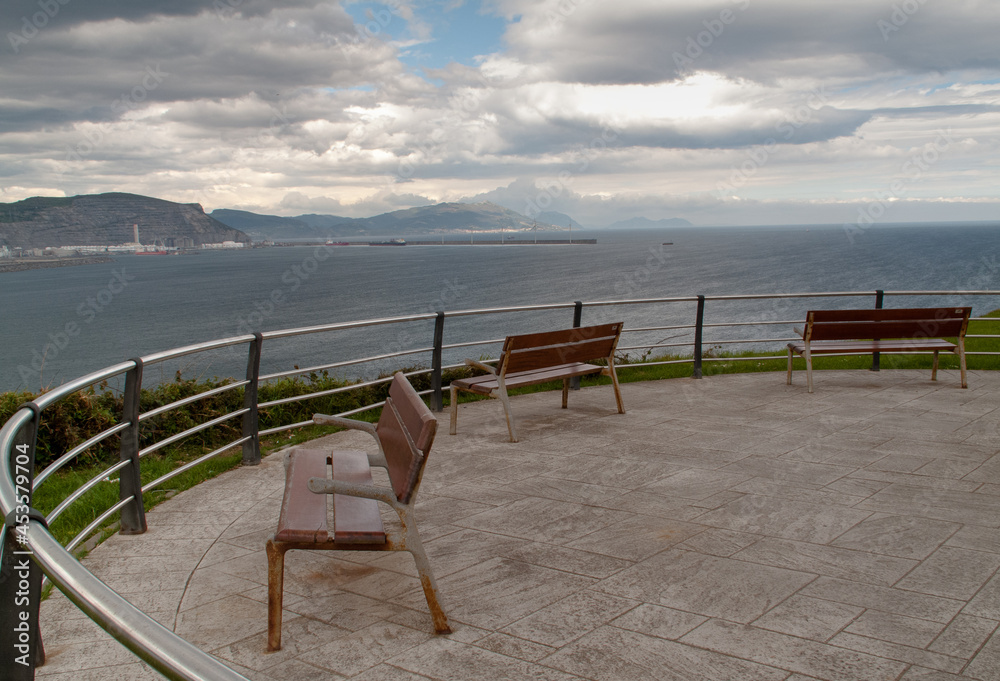 Sencilla e interesante ruta que comienza en Punta Galea (Getxo) y ...