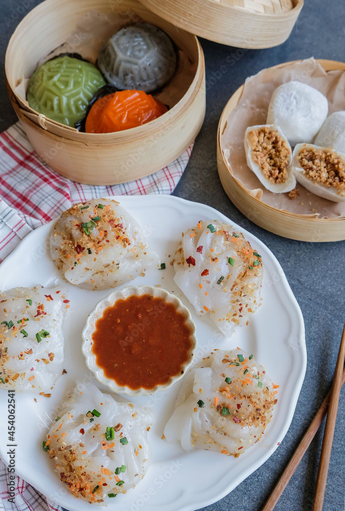Typical Malaysian Chinese street food. Steamed Yam Ben Dumplings aka ...