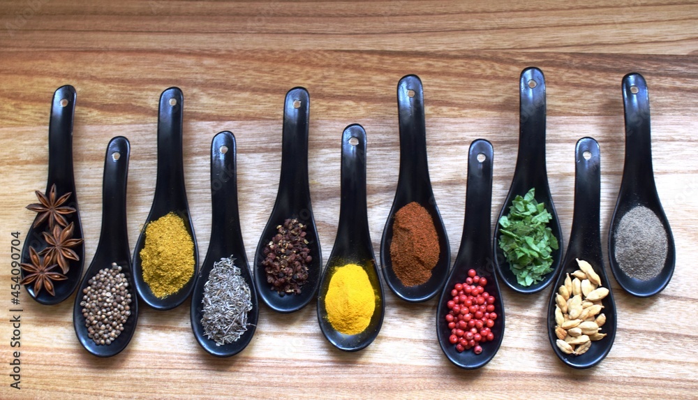 Epices piment curry cannelle... Stock Photo | Adobe Stock