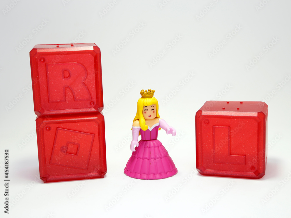 Plastic toy figure with character from the Roblox video game. Roblox ...