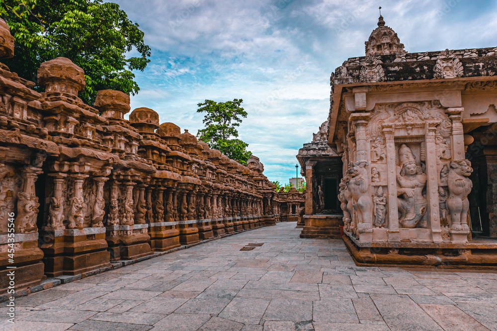 Beautiful Pallava architecture and exclusive sculptures at The ...