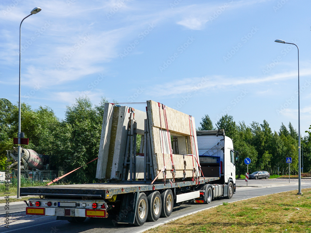 transportation of reinforced concrete precast wall panels for house ...