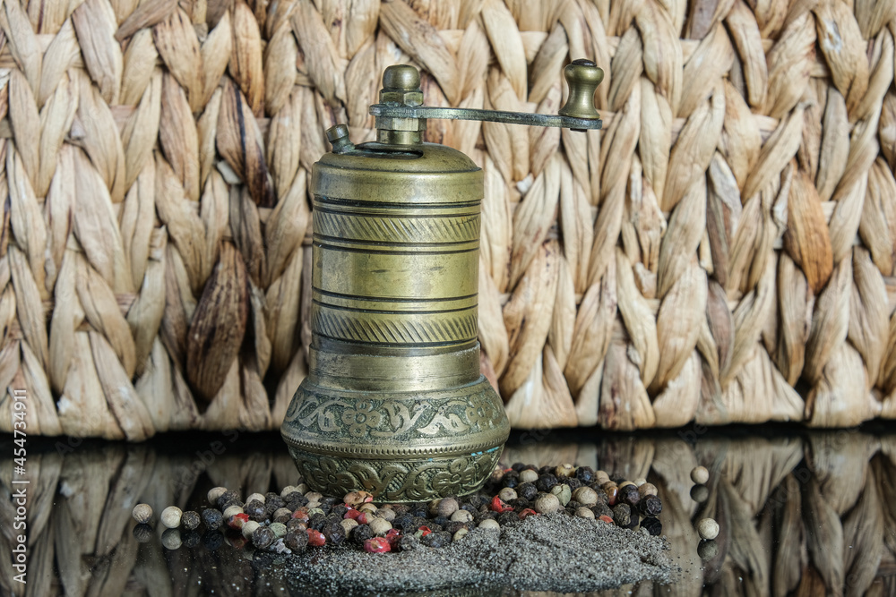 pepper granules black ground garlic mill reflected mirror surface Stock ...