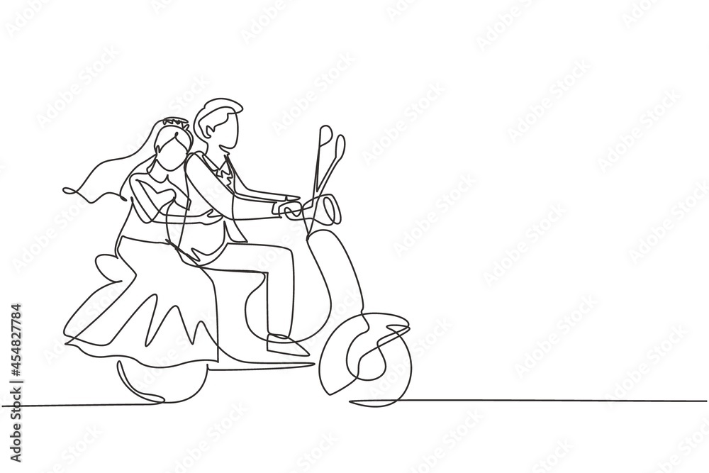 Single continuous line drawing married couple riding motorcycle. Man ...
