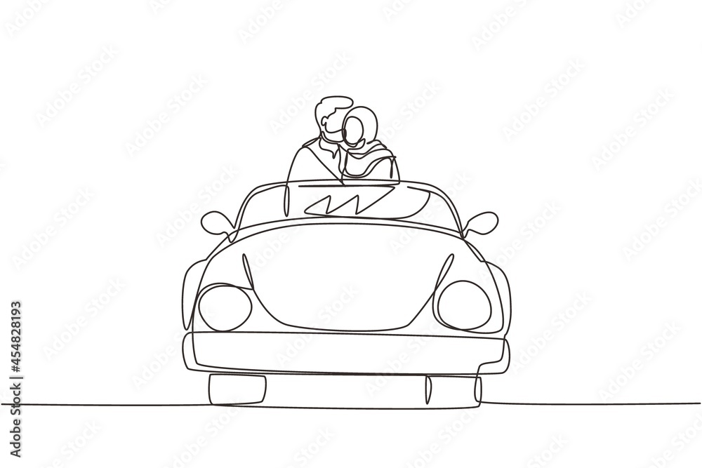 Single continuous line drawing happy Arabian couple on road trip in ...