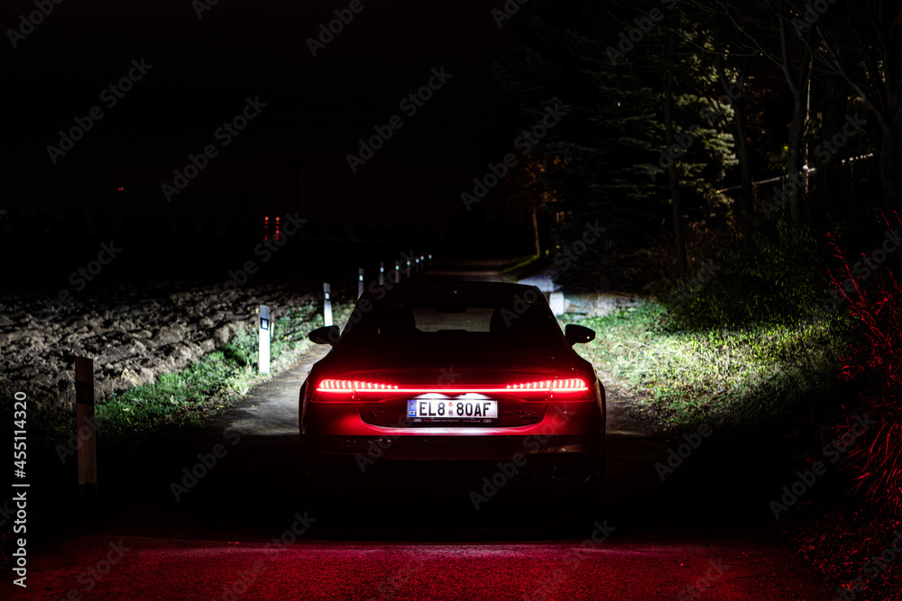 Audi R7 Night