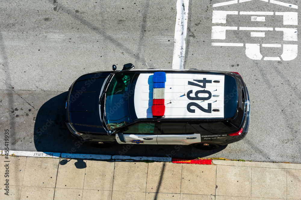 Aerial roof markings on the roof of San Francisco Police Department ...