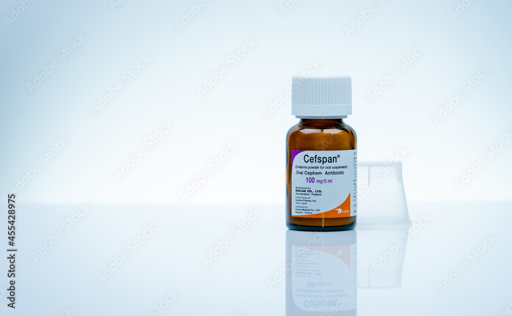 CHONBURI, THAILAND-SEPTEMBER 5, 2021 : Cefspan in amber glass bottle on ...