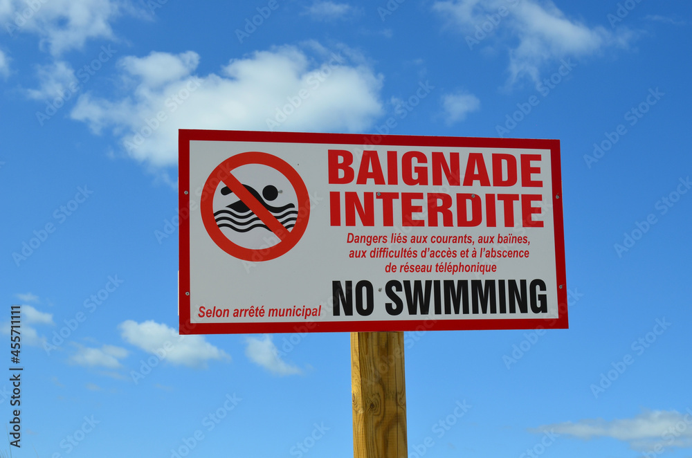 panneau baignade interdite Stock Photo | Adobe Stock