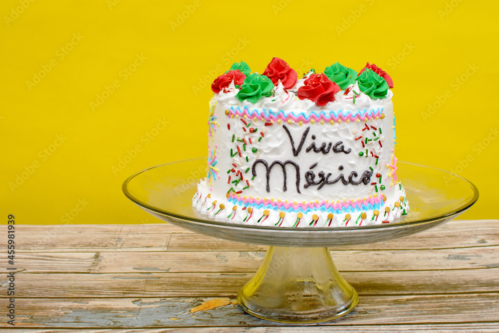 Pastel elaborado en casa para celebrar el dia de la independencia de ...
