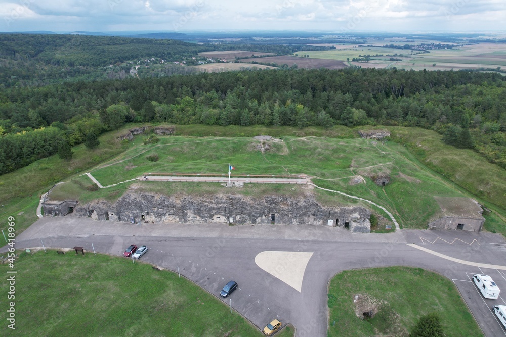 Verdun, France: Vue aérienne du Fort de Vaux - Bataille de Verdun ...