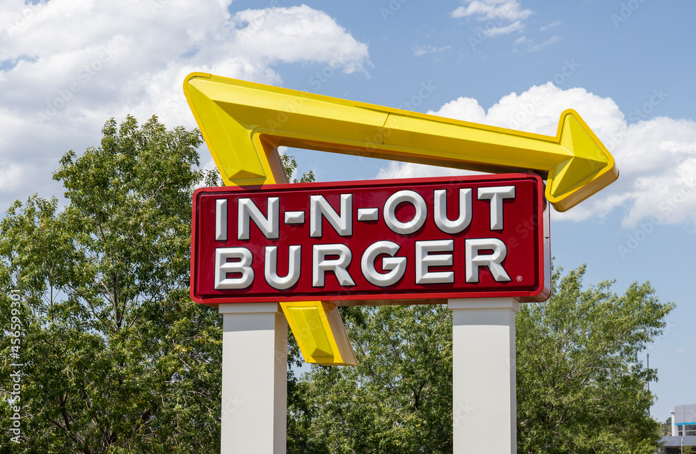 In-N-Out Burger Fast Food Location. In-N-Out is wildly popular in the ...