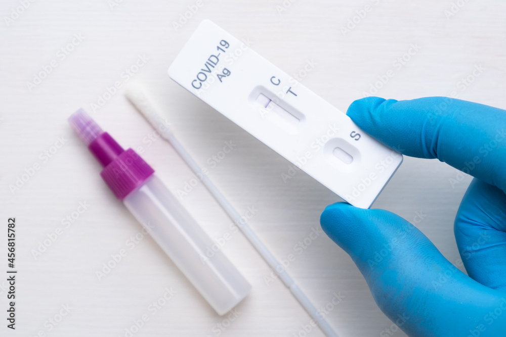 Negative coronavirus antigenic test and kit for rapid diagnostic in ...