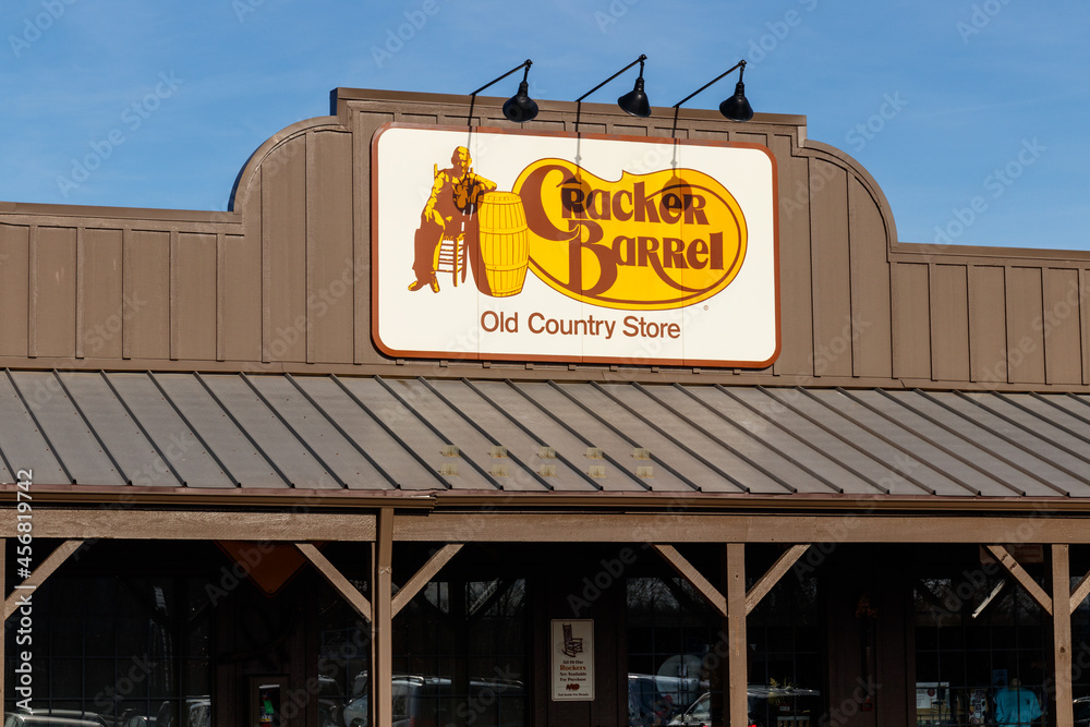 Cracker Barrel Old Country Store Location. Cracker Barrel Serves ...