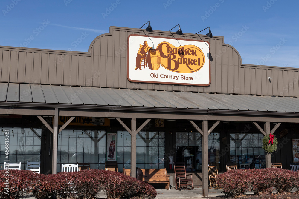 Cracker Barrel Old Country Store Location. Cracker Barrel Serves ...