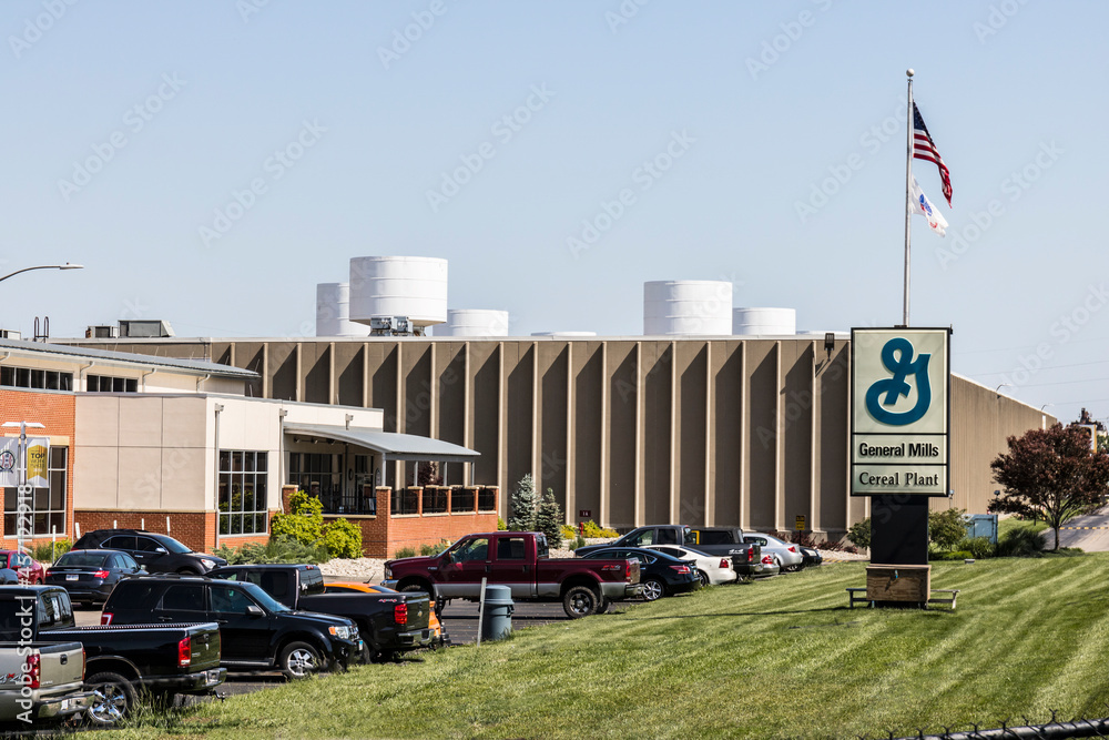 Foto de General Mills Cereal Plant. General Mills is a manufacturer ...