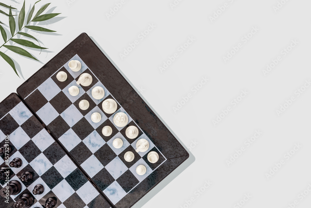 Chess game. Chess composition with a chess board with placed pieces and ...