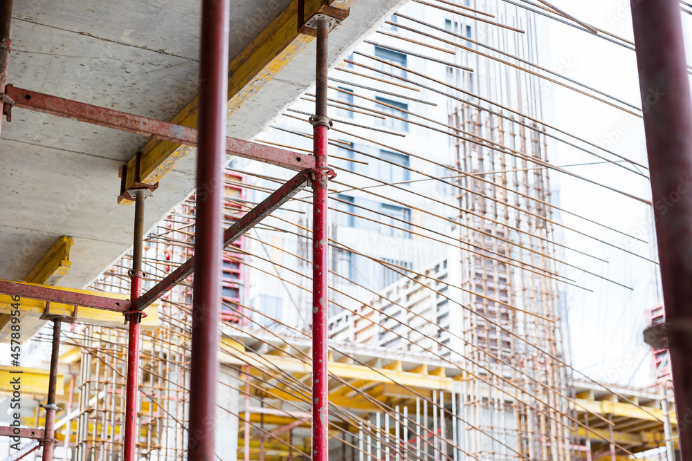 Foto de Formwork boards on site building. Construction formwork for ...