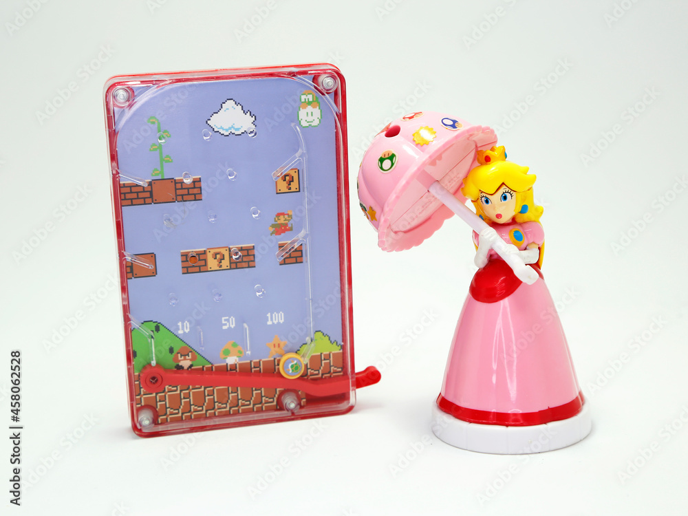 Princess peach. Super Mario Bros. MacDonal's Happy Meal Toys. Super ...