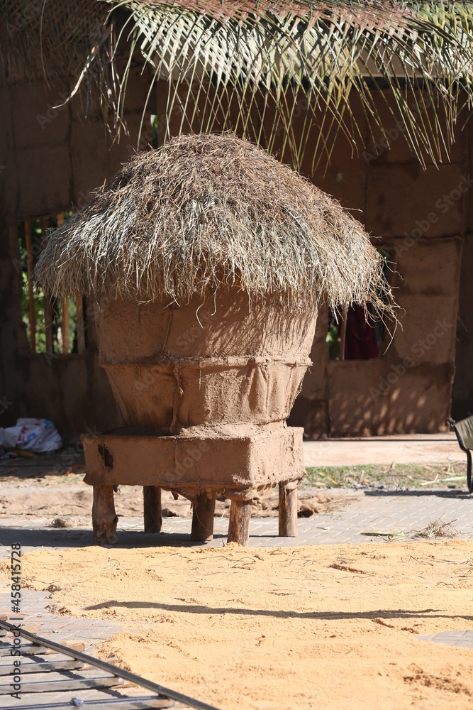 Sri Lankan traditional wee bissa paddy storage Stock Photo | Adobe Stock