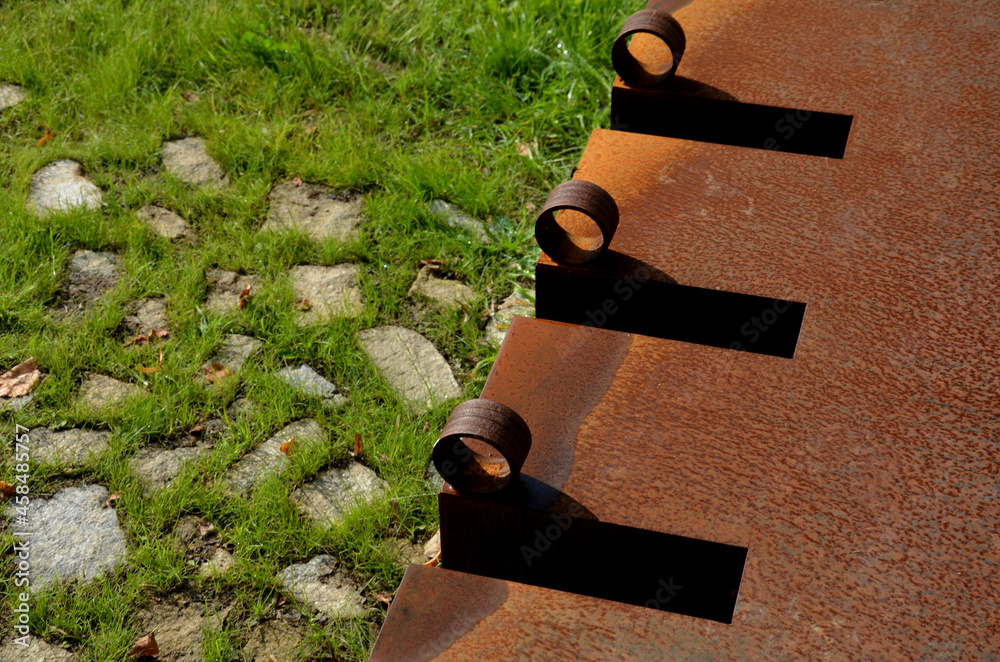 stone marl walls with stone cladding by the pool, ponds, fire tanks ...