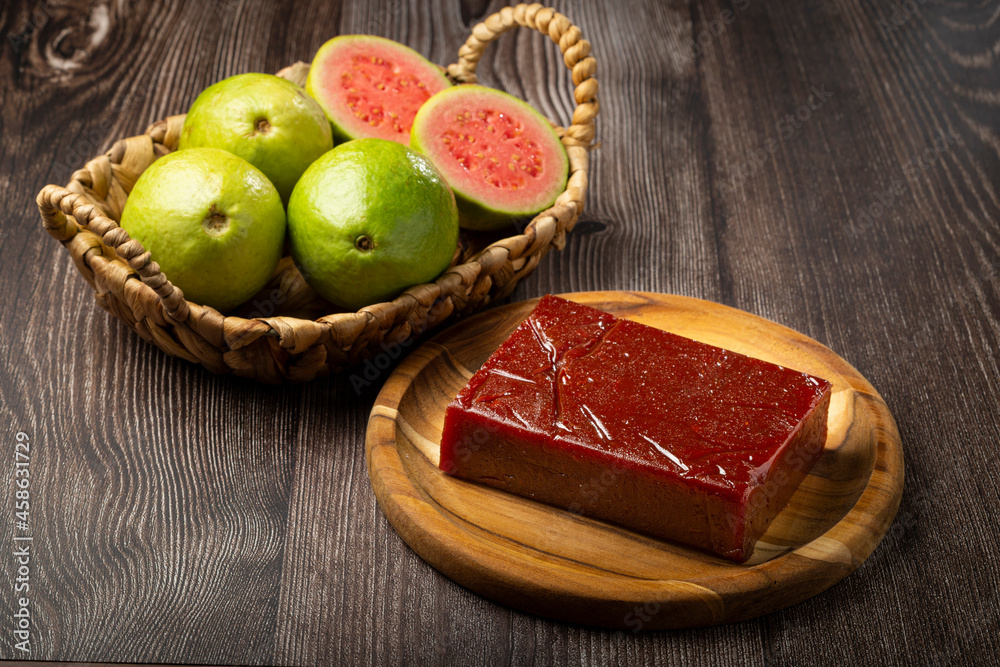 Foto de Guava paste, typical sweet made from guava also known as ...