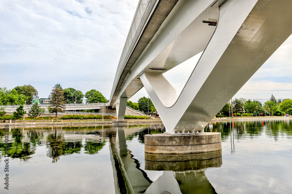 The Flora Footbridge across the Rideau Canal from the Glebe to Old ...