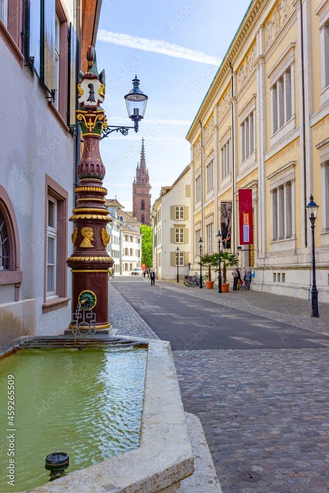 Augustiner Brunnen (Augustinian fountain) in Augustinergasse ...