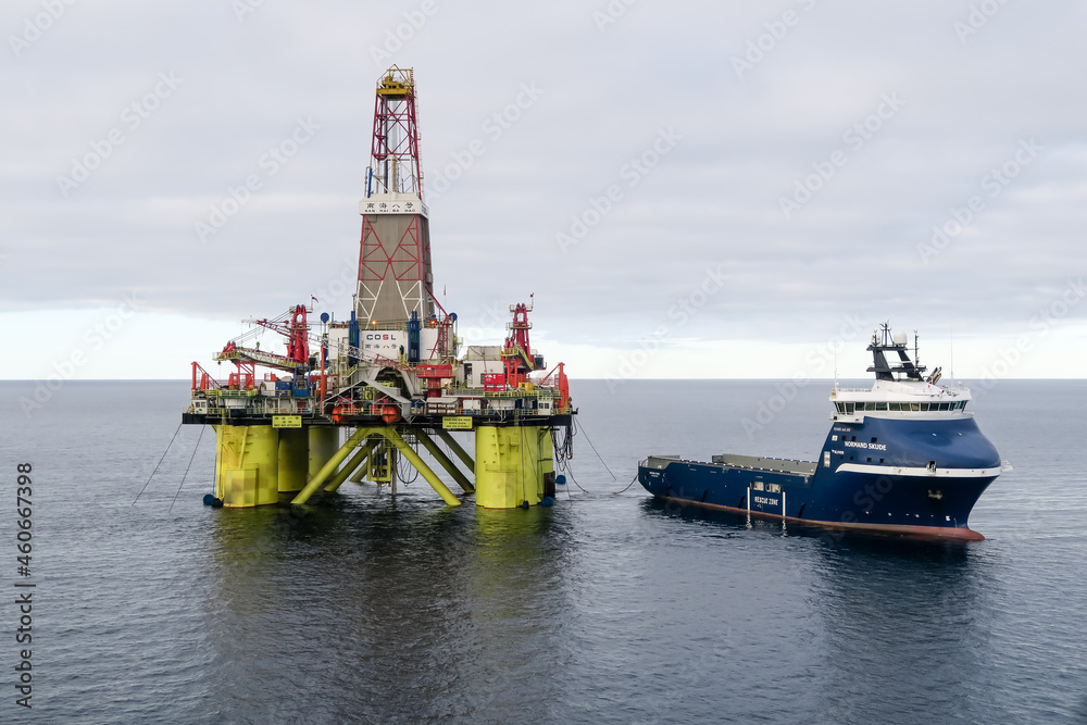 Norwegian Offshore Supply vessel Normand Skude alongside the Chinese ...